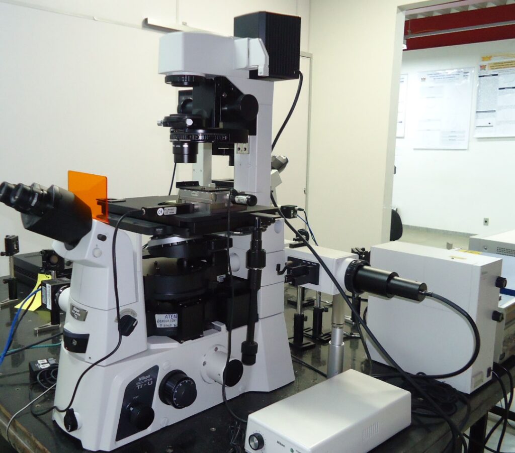 LFB - Laboratório de Física Biológica (BIOLOGICAL PHYSICS LAB)